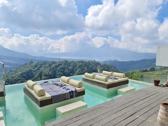 The Bali Bible | Paperhills Cafe, Kintamani